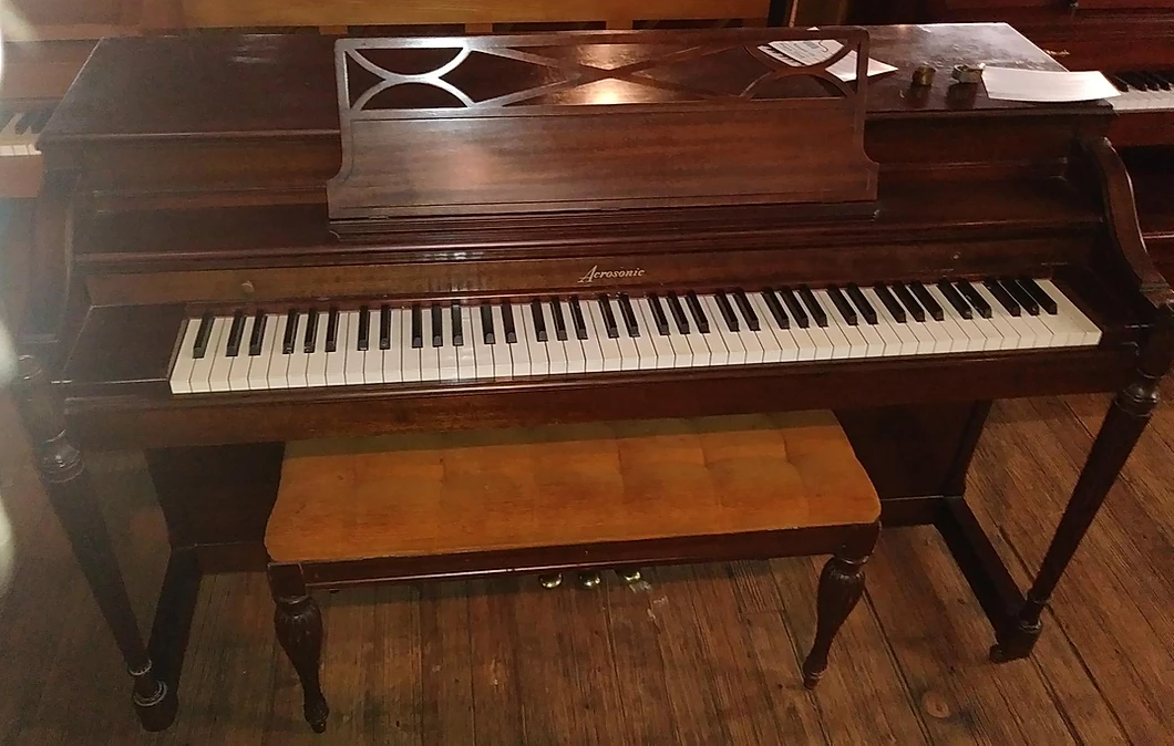 Spinets - All Keyed Up Piano Shop